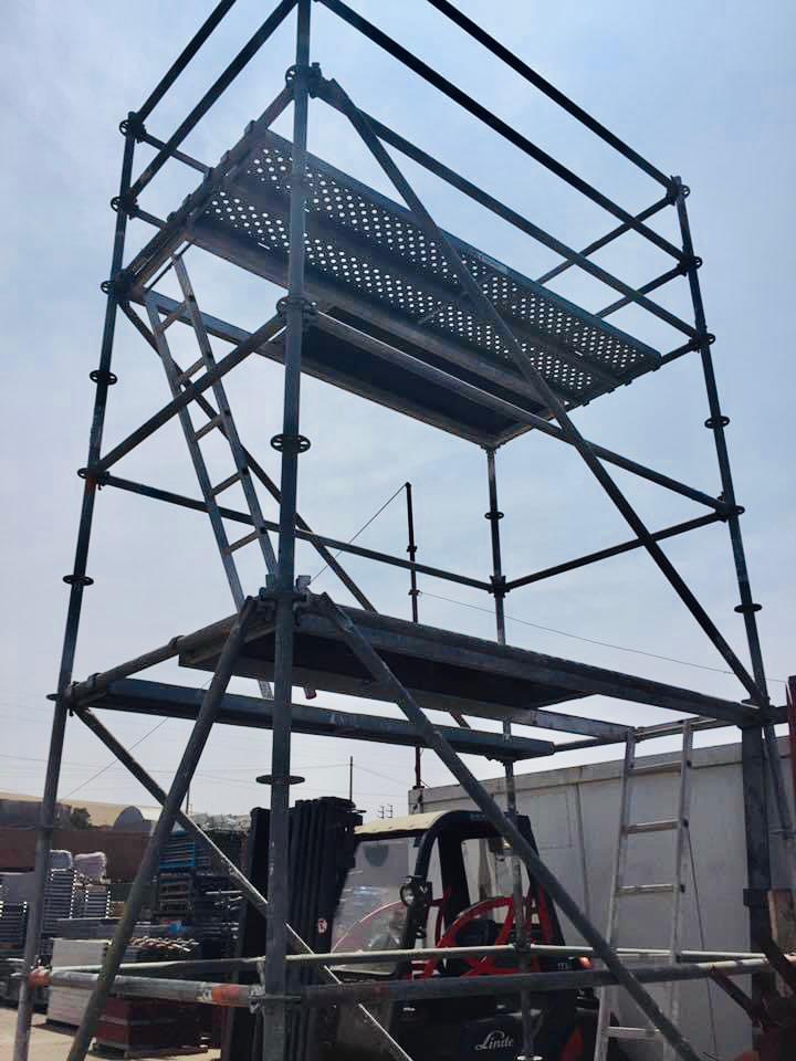 Sistema de Andamios | Puntales y encofrados across